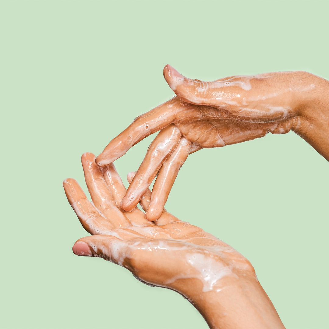 How Well Are You *Really* Washing Your Face? Here Are 5 Tips From a De ...